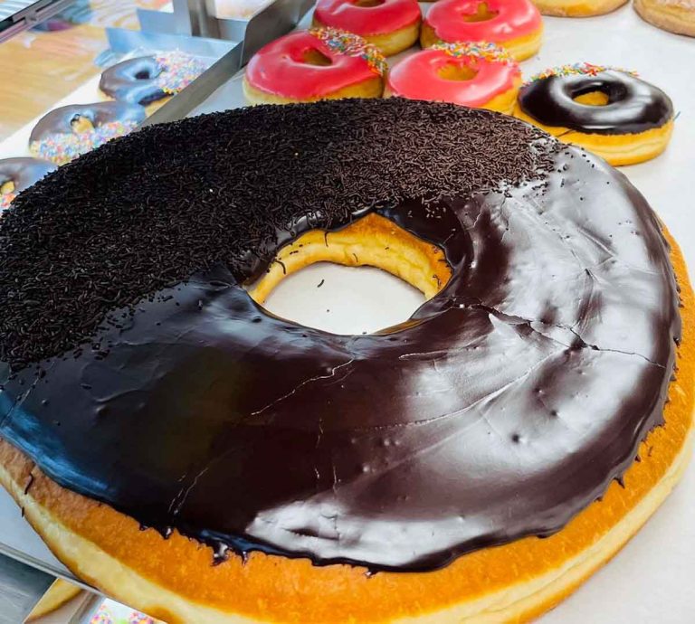 Jumbo Donuts - Bradley's Bakery